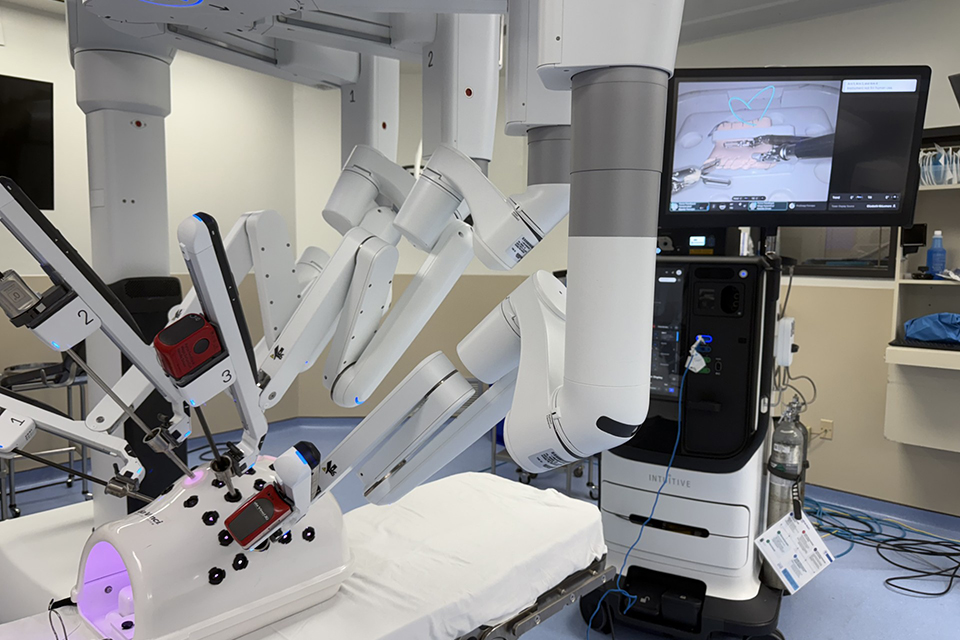 CHRISTUS Health unveils new advanced robotic surgical system in Alexandria